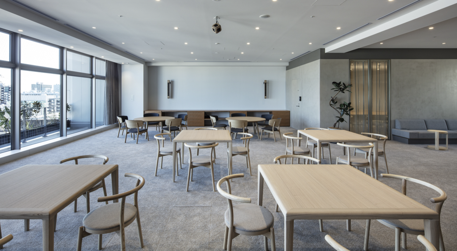 レブゾ（REVZO）のオフィスフロアプランや推奨人数、広さを解説【東京都内】 - ハイッテ by 株式会社IPPO