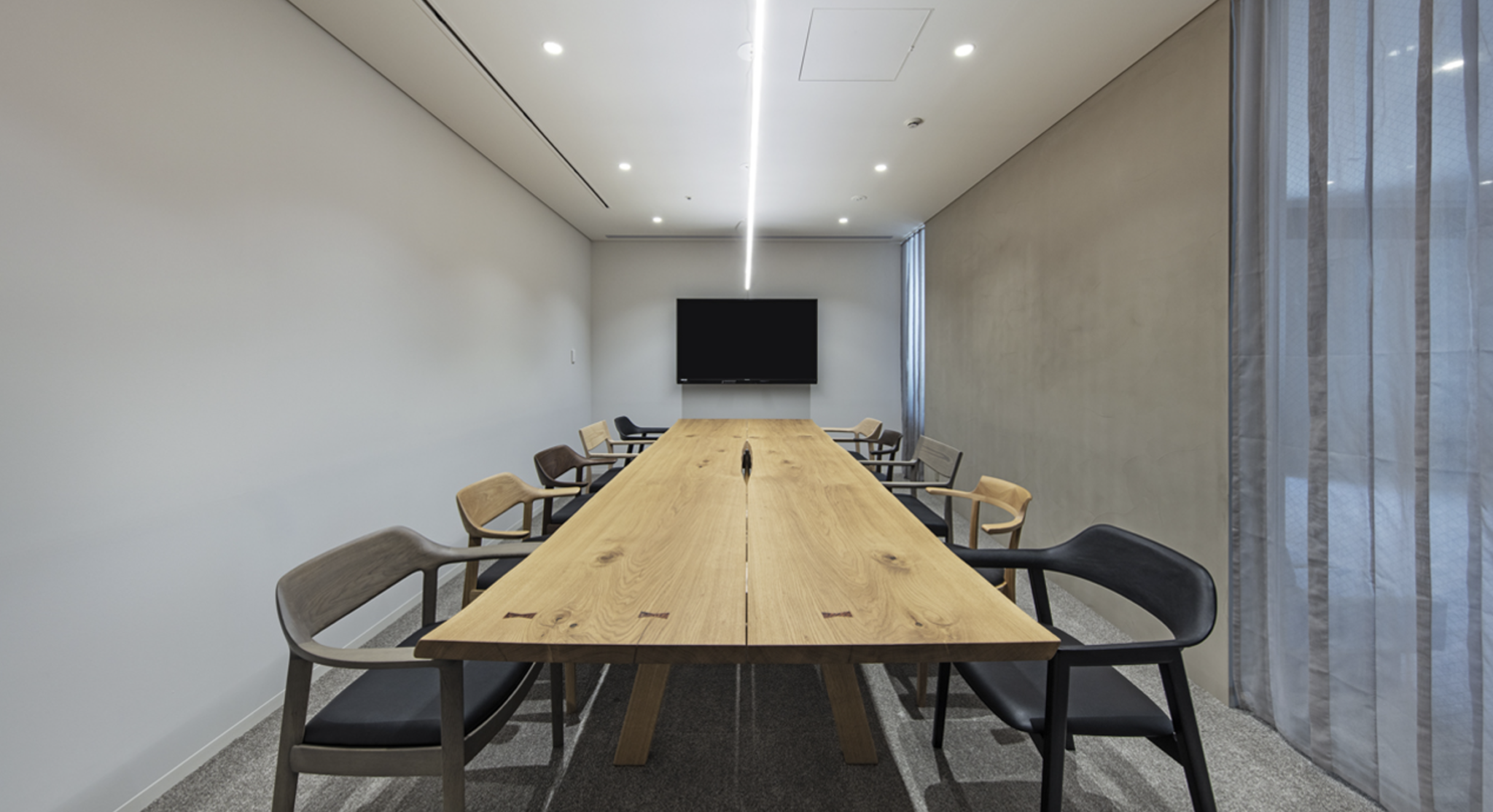 レブゾ（REVZO）のオフィスフロアプランや推奨人数、広さを解説【東京都内】 - ハイッテ by 株式会社IPPO